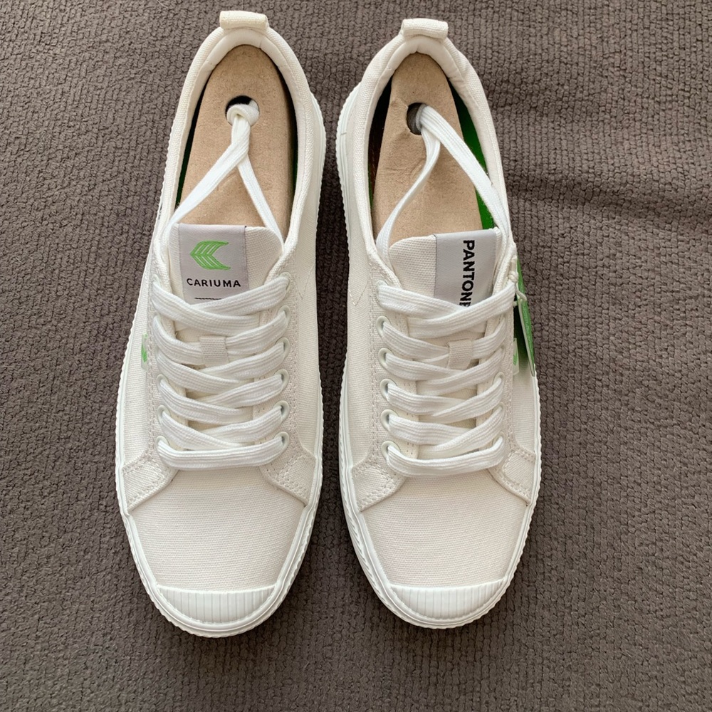 Oca Low Pantone Snow White Canvas Contrast Thread Sne… - Gem
